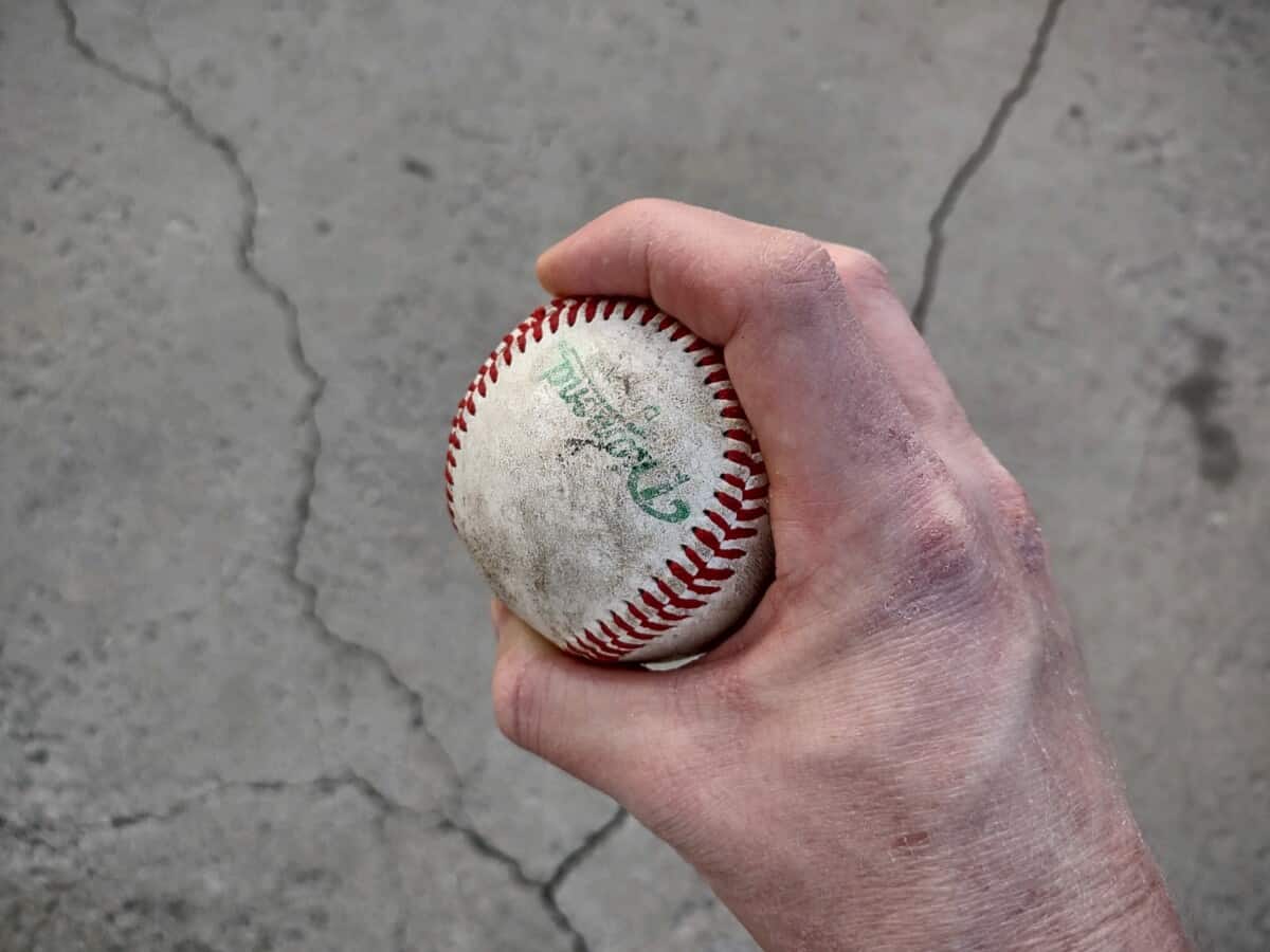 A Complete Guide to Throwing a Perfect Sinker – Baseball Training World