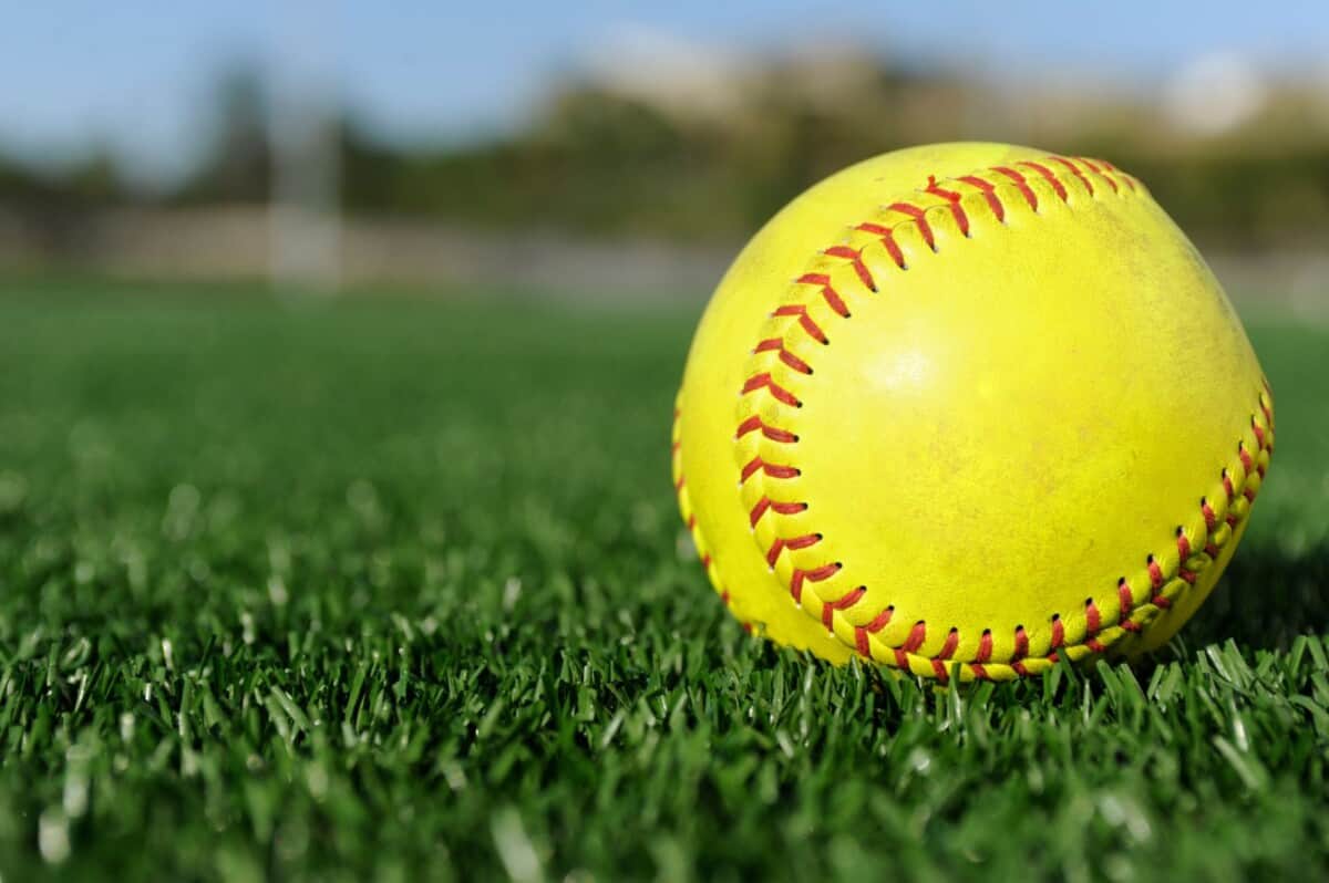 12 Fundamental Differences Between Baseball and Softball